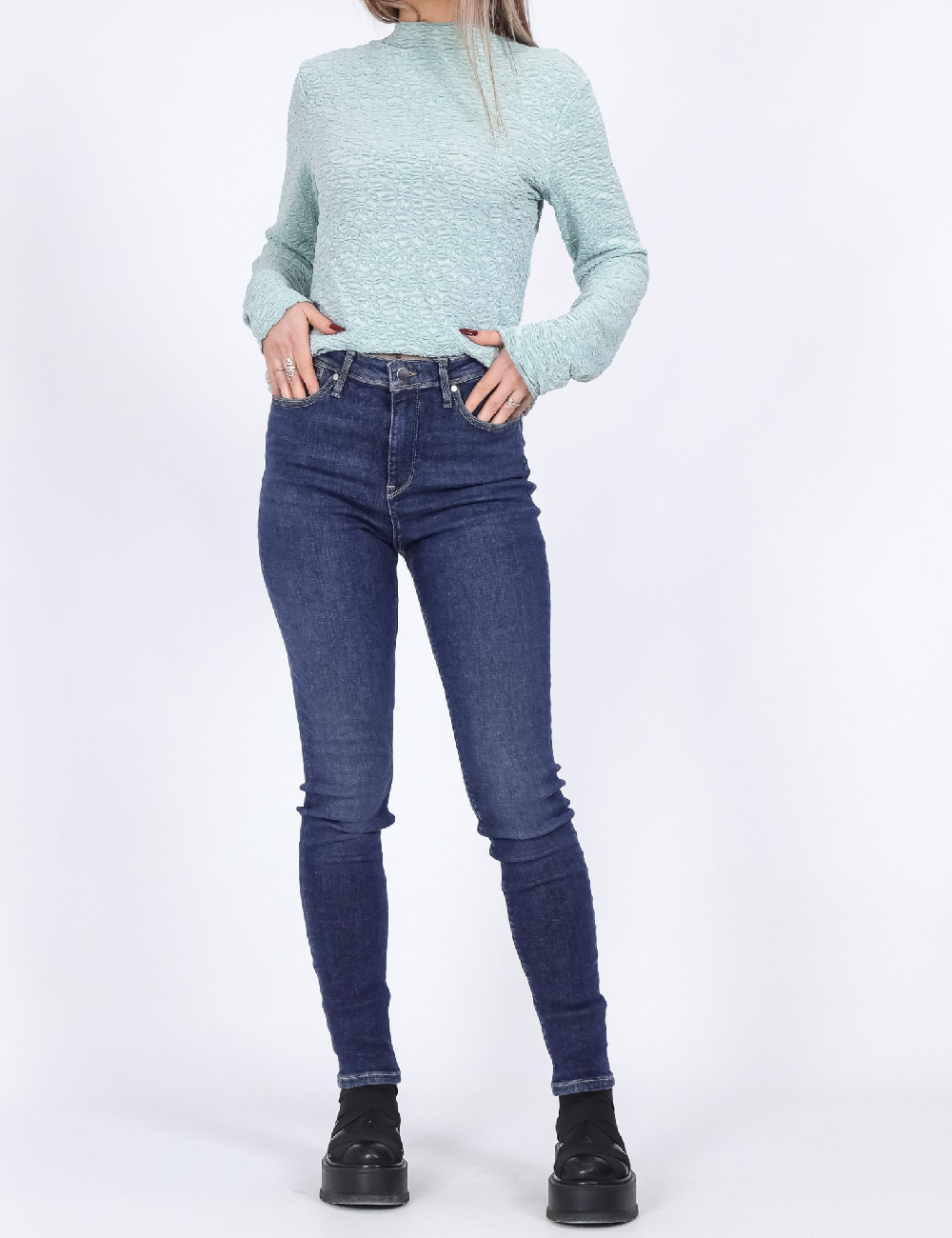Blugi casual Vero Moda cu capse și fermoar, albastru - om554225 ...